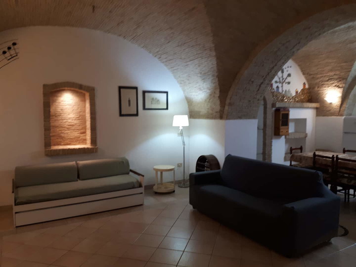 Accommodation With Fireplace In The Historic Center - Lucera