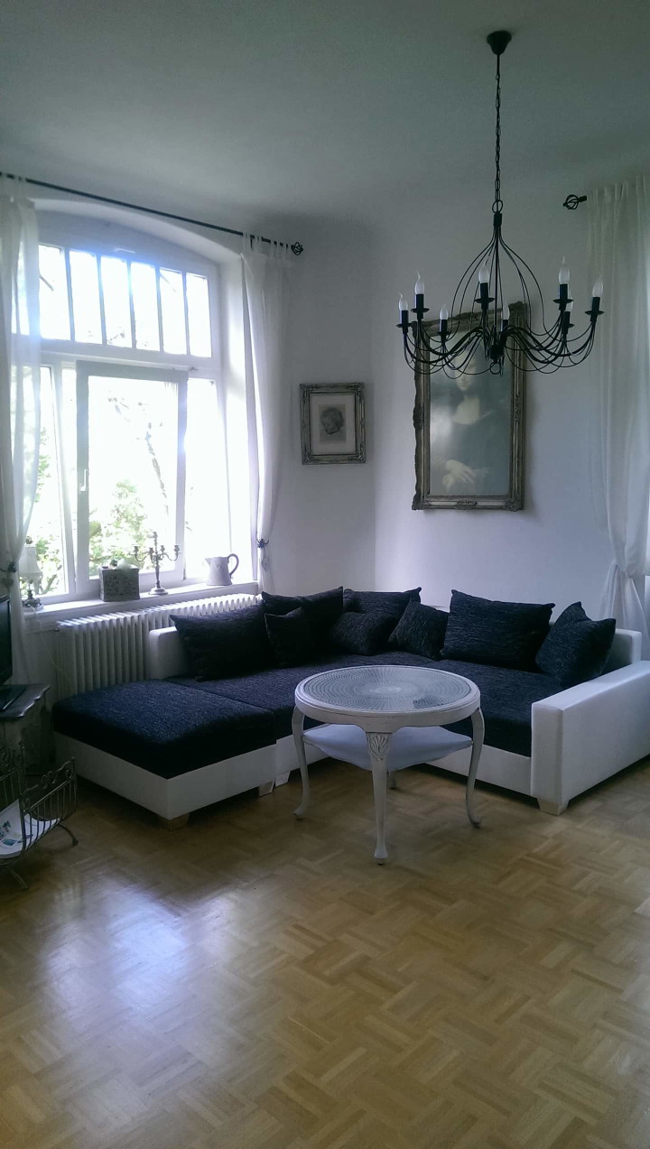Altbau-wohnung Am Bergpark Mit Innenstadtnähe - Kassel