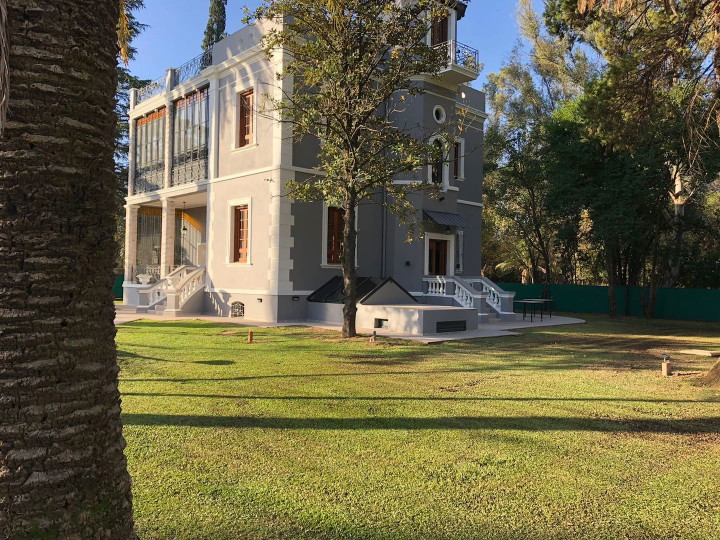 Stylish House - Córdoba, Argentina