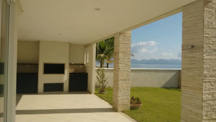 Casa Pé Na Areia Para 12 Pessoas - Itapema