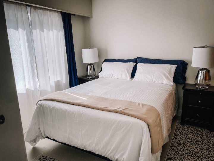Clean 2-bedroom Apartment In Downtown Trail - Rossland