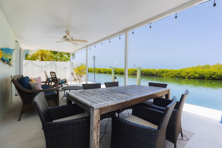 Sunsets In Paradise 2 Bed 2 Bath With Cabana Club And 40 Ft Of Dockage W/2 Kayaks In Key Colony Beach - Marathon, FL