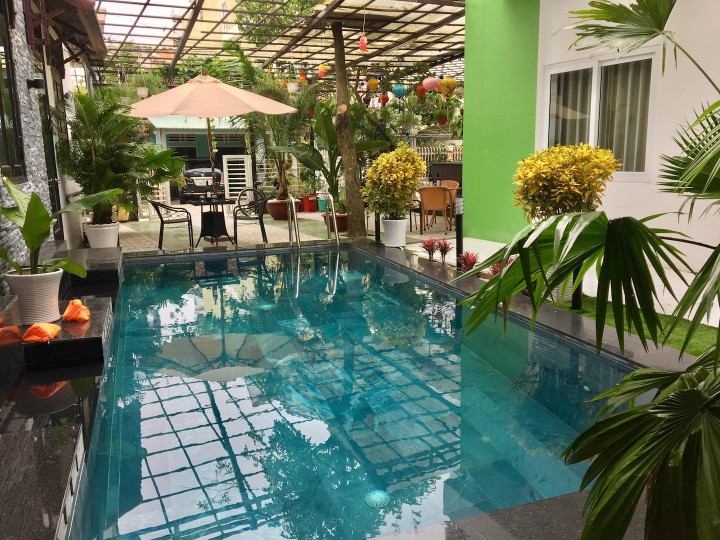 Quad Room Villa With Private Bathroom &  Pool View - Vietnam