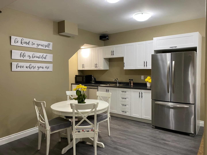 Charming & Comfortable One Bedroom Basement Unit - Fort McMurray