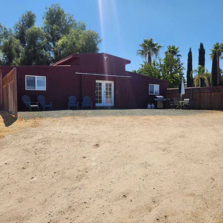 Cozy Barn In Wine Country - Paso Robles, CA