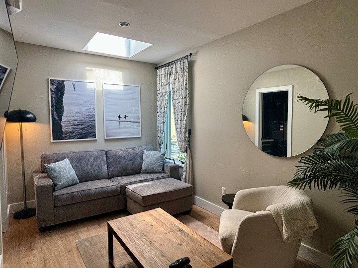 Entire One Bedroom Home On A Cobble Stone Street - Manhattan, NY