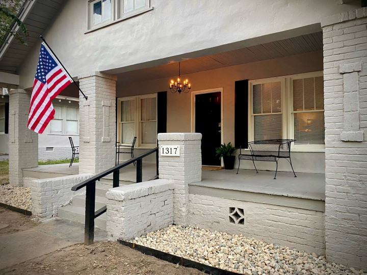 Bungalow 17 - Texarkana, TX