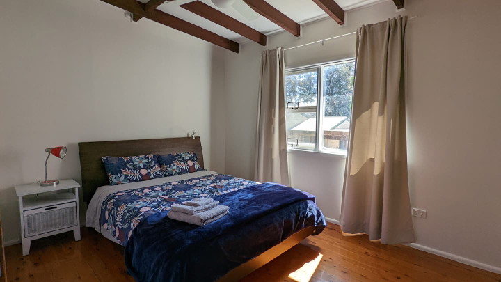 Eva's Place - A Retro Retreat On The Central Coast - Central Coast