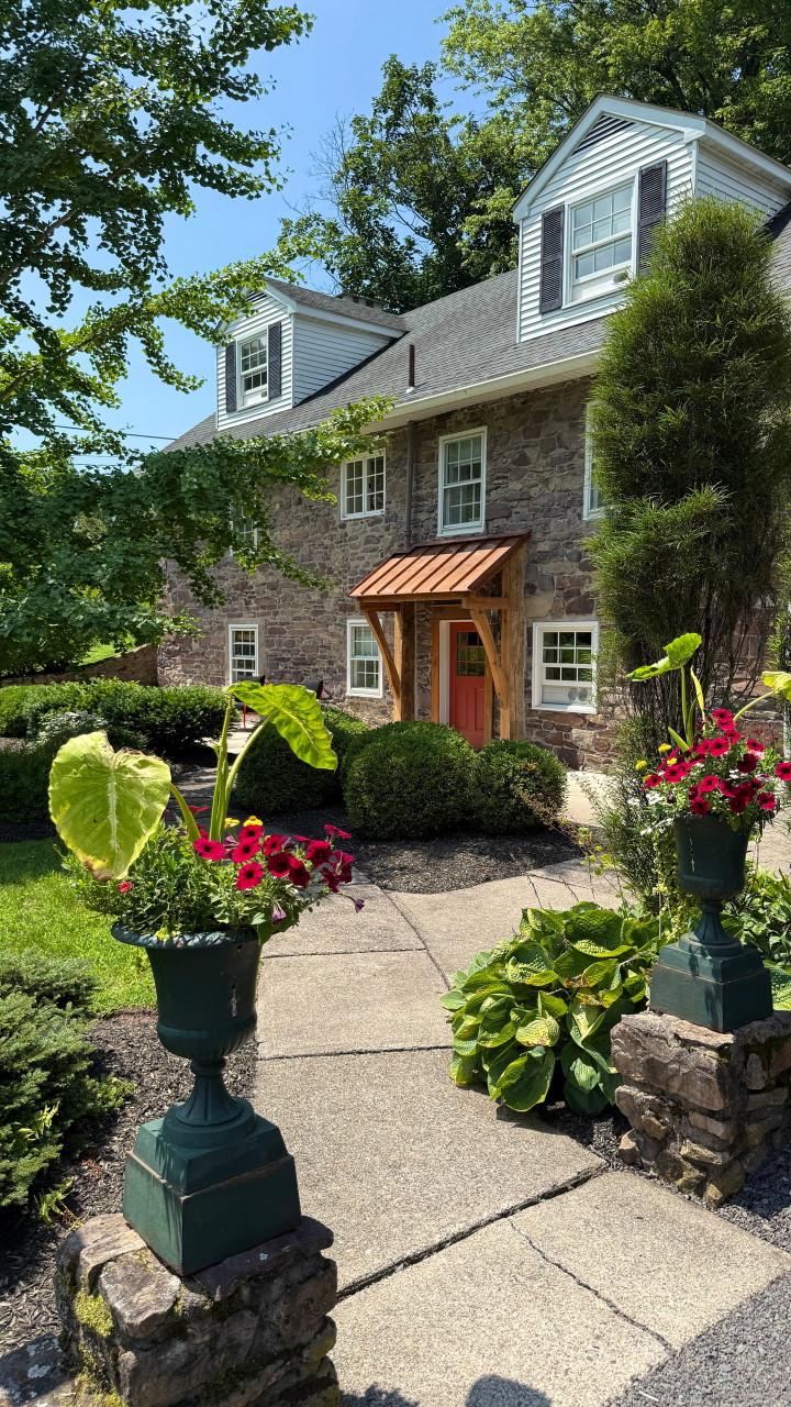 Trolley House - Lake Warren, PA