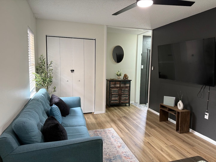 Pet Friendly Studio With Private Patio - Spring Hill, FL