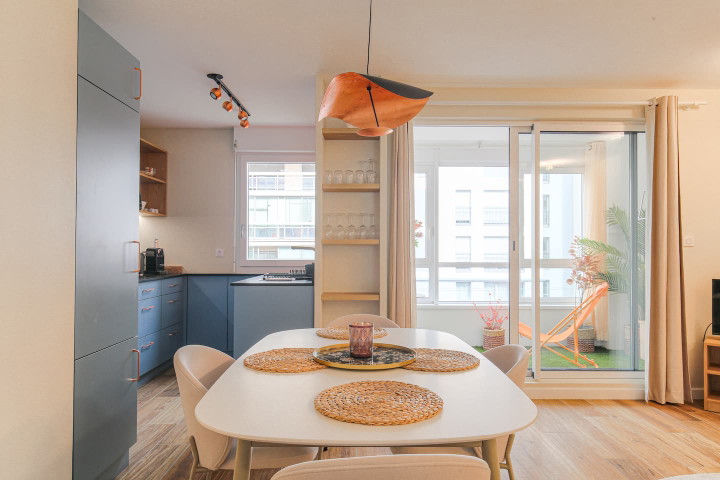 Refined Apartment, Veranda And Parking, Lyon 3 - Lyon