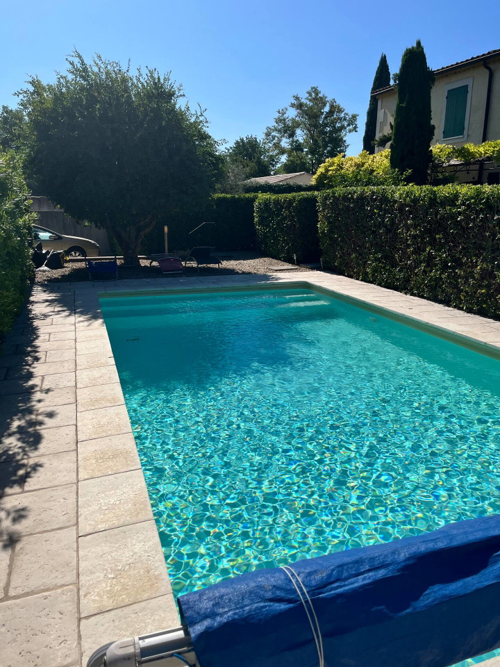 Studio De Charme Dans Une Résidence En Provence. - Graveson