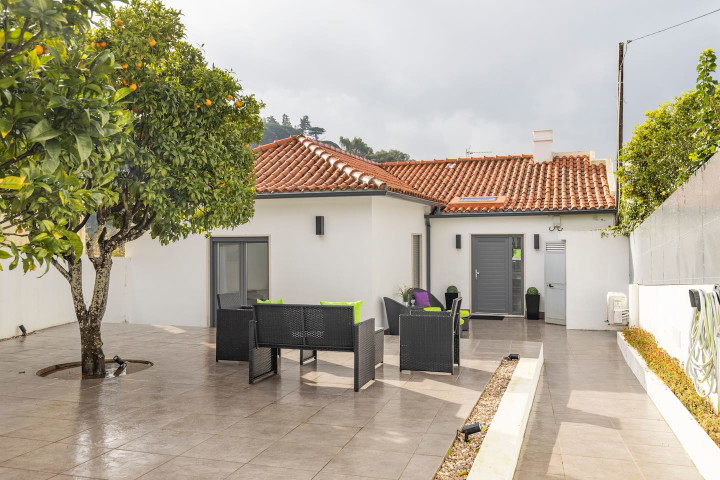 House With Patio And Swimming Pool-pet Friendly - Sintra