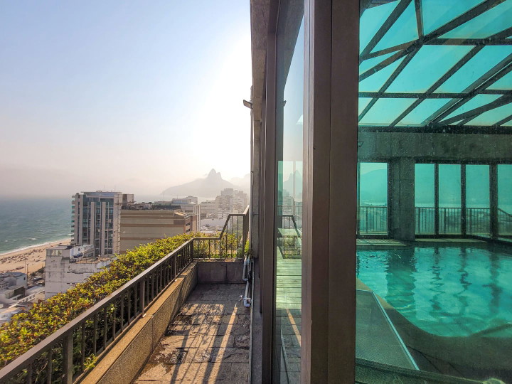 Tiffanys Ipanema: Luxurious 2br, Sea Views & Pool - Copacabana