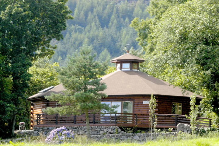 Secluded Unique Self Catering Log Cabin - Dumfries and Galloway