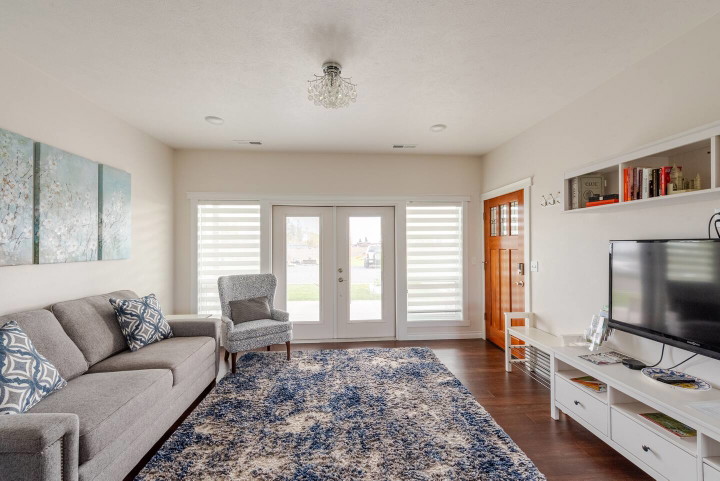Beautiful Master Suite & Full Kitchen In New Home - Spokane, WA