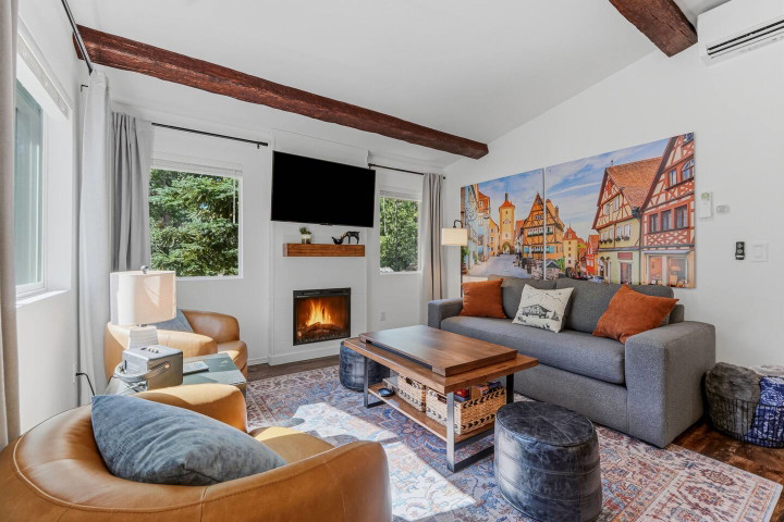 Bavarian Mountain Retreat | 2 Kings | Walk To Town - Leavenworth, WA