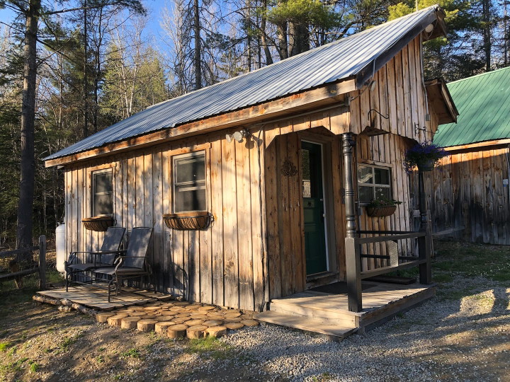 Casita Cabin -Sun Drenched Cozy Cabin On Homestead - Vermont