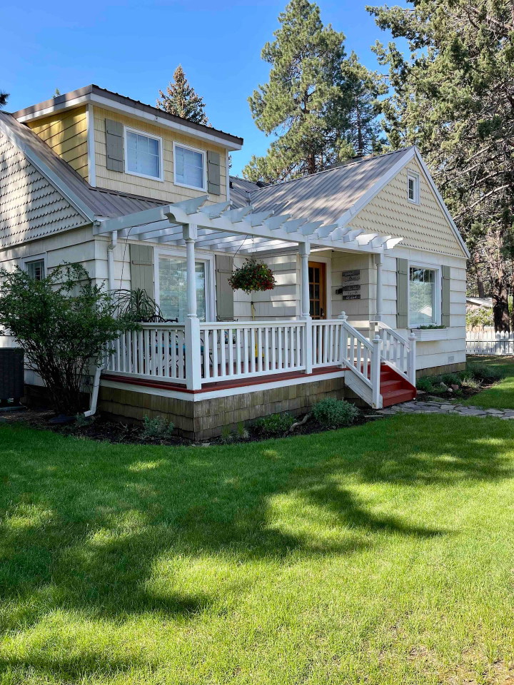 Minutes Walk Downtown/cozy Cottage Retreat/sauna. - Sisters, OR