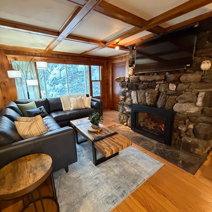 Cedar Pointe Lodge | Lake Colby | Adk Rail Trail - Saranac Lake