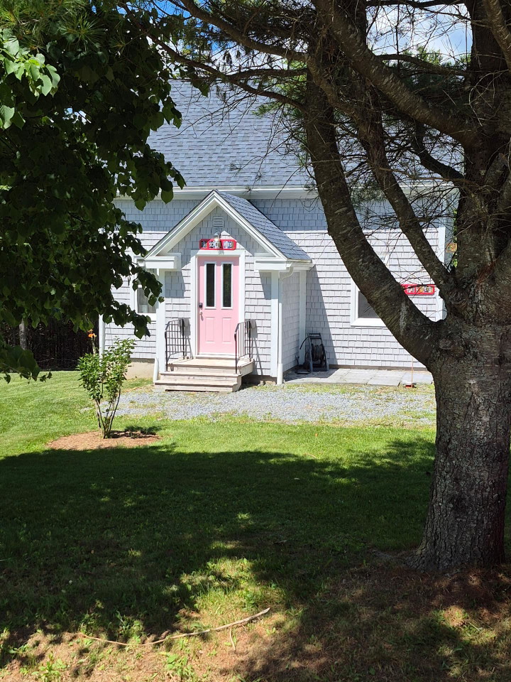 The School House - Hampton