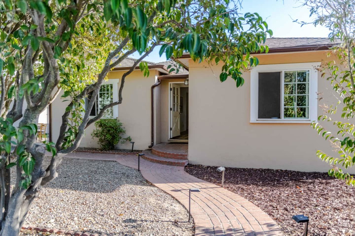 Copenhagen Cottage - Solvang, CA