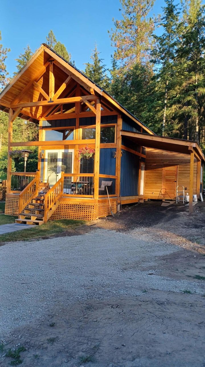 Entire Cabin In Armstrong, B.c - Enderby