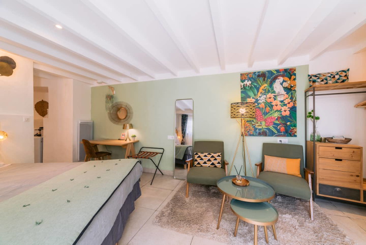 Suite-appartement De Charme Au Bord De Mer - Menton