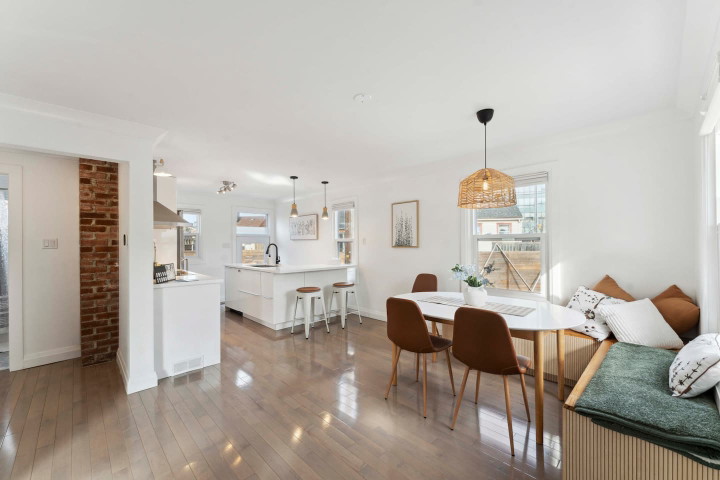Bungalow, Sofabed,free Parking,bbq,
Netflix - Gatineau
