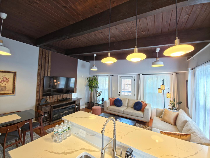 Rustic 3br Apt Stay | Minutes From D.c - Kensington, MD