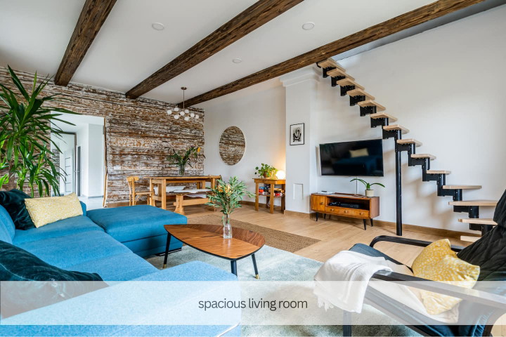 Spaciouse 3 Bedroom House With Free Parking - Vilnius