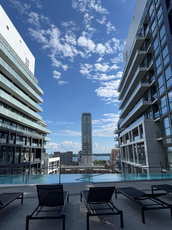 Appartement Lumineux Et Minimaliste | Parking Gratuit - Toronto, ON