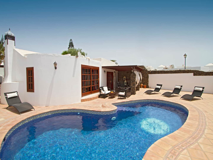 Exklusive Villa Mit Pool In Puerto Del Carmen - Lanzarote