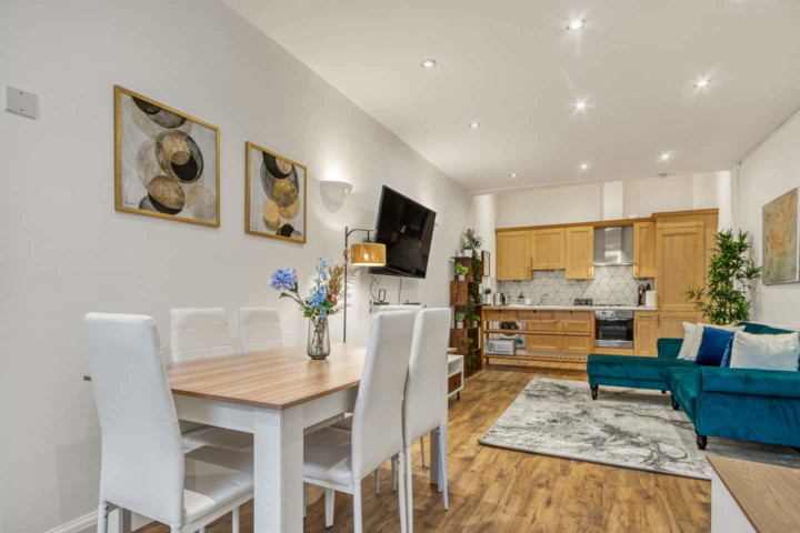 Vibrant 2-bed By Bow - Greenwich