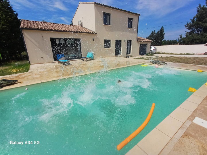 Maison Moderne Avec Piscine - Carpentras