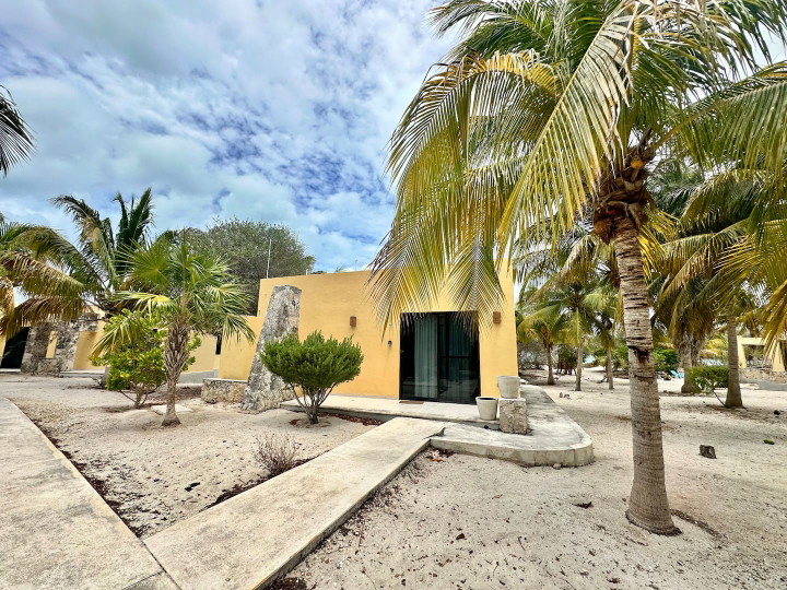 Private 2-bedroom Beachfront Villa In Celestún - Campeche