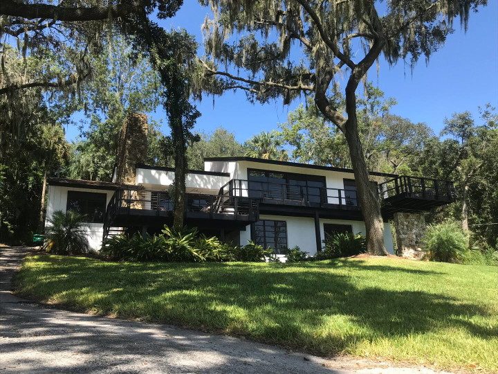 "Arroyo A Lago" Lakeside Villa - Mount Dora, FL