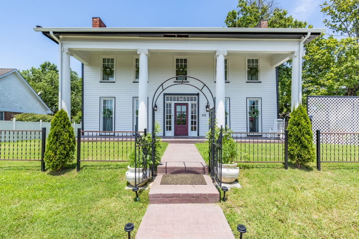 Maggie Mansion Historic 1806 Estate In Gallatin Tn - Gallatin, TN