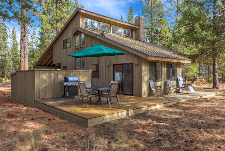 Sunriver Home 8 Sharc Passes, Hot Tub, Wood Stove - Sunriver, OR