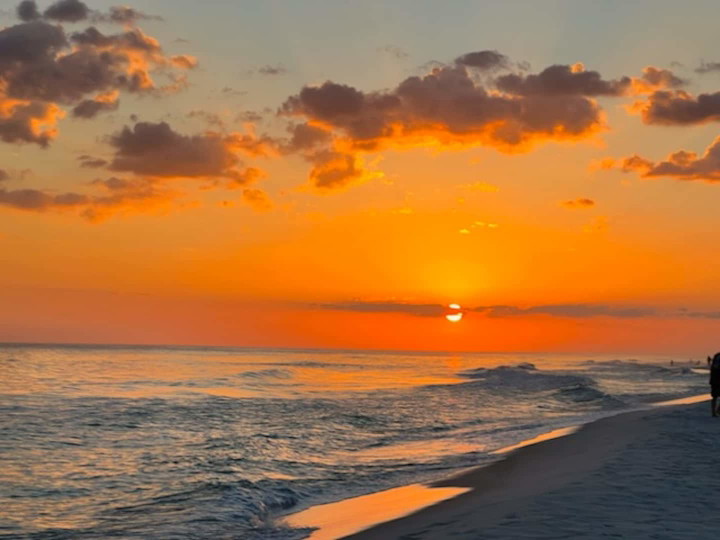Mardi's Cozy Townhouse: Sunset Views + Walk2beach - Navarre, FL