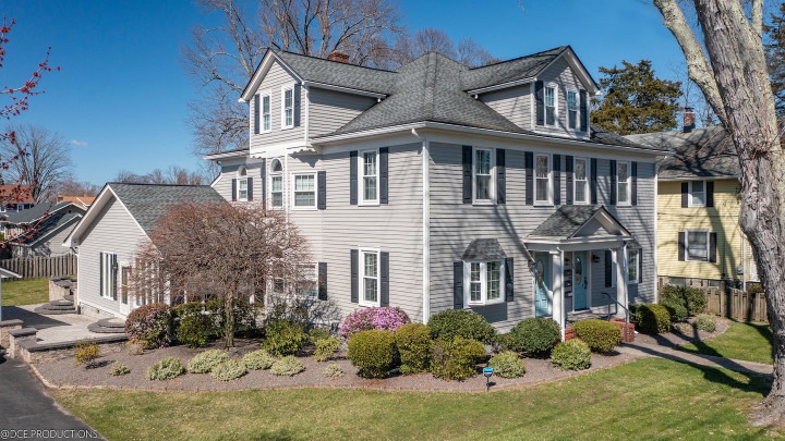 Walkable, Quiet Saugerties Home - Saugerties, NY