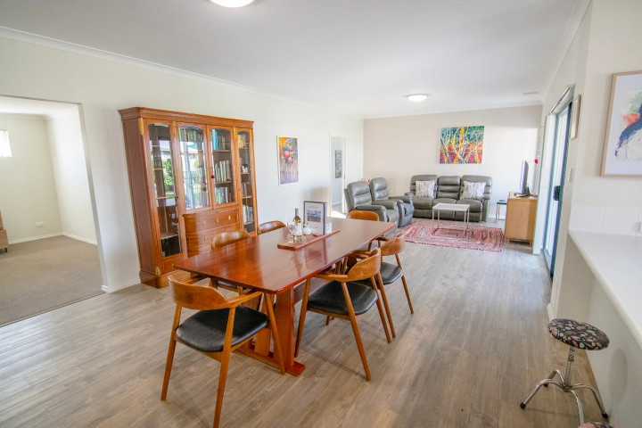 Lakeside Living - Albany