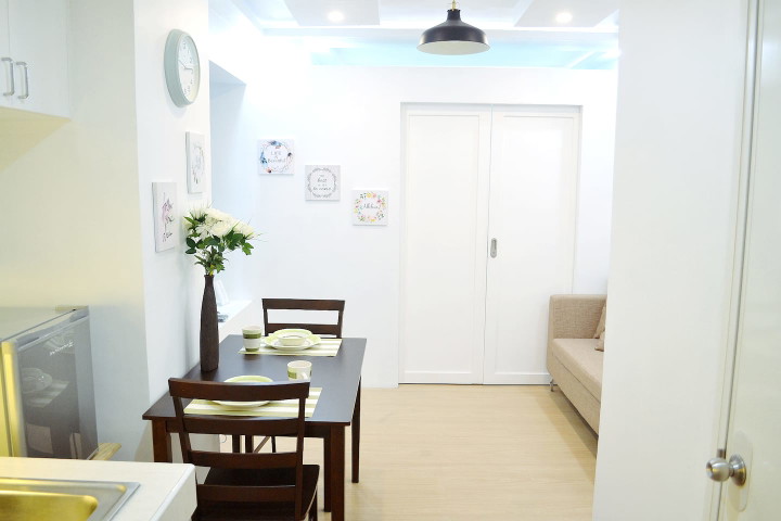 Eli-2033 @ Mplace Qc W/ Free Wifi, Newly Renovated - Quezon City