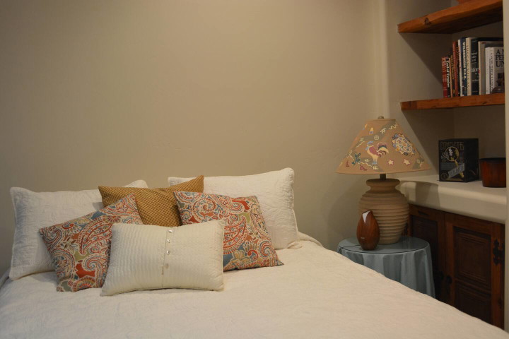 N. Scottsdale Studio Apartment - Scottsdale, AZ