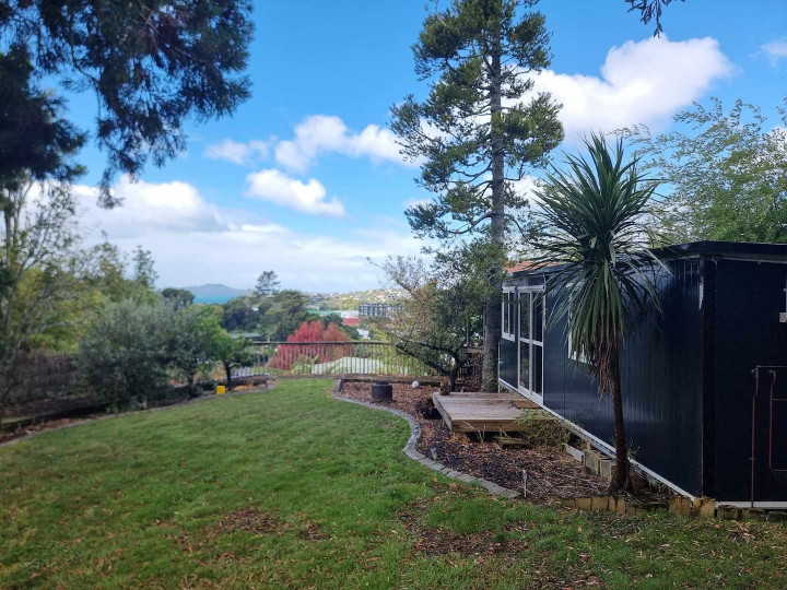 Garden Cabin With A View - Auckland