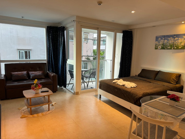 Centara Avenue 1-bedroom Apartment On The 3rd Floor, Right Next To The Beach Bar Street, Smart Tv, High-speed Wifi - Pattaya