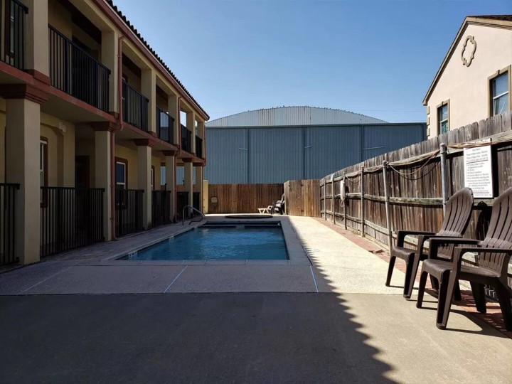 Lovely First Floor Condo With Pool. - South Padre Island