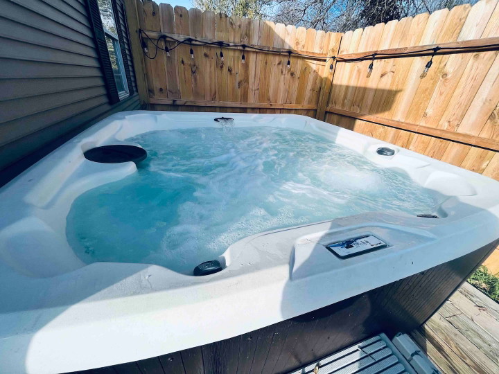 Only 3 Miles From Crystal Mountain! - Thompsonville, MI