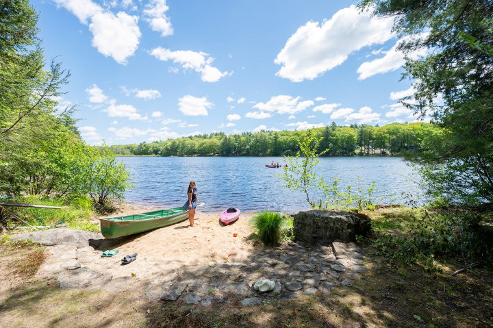 Private Beach Lake House | Kayaks, Sunset, Firepit - Rochester, NH