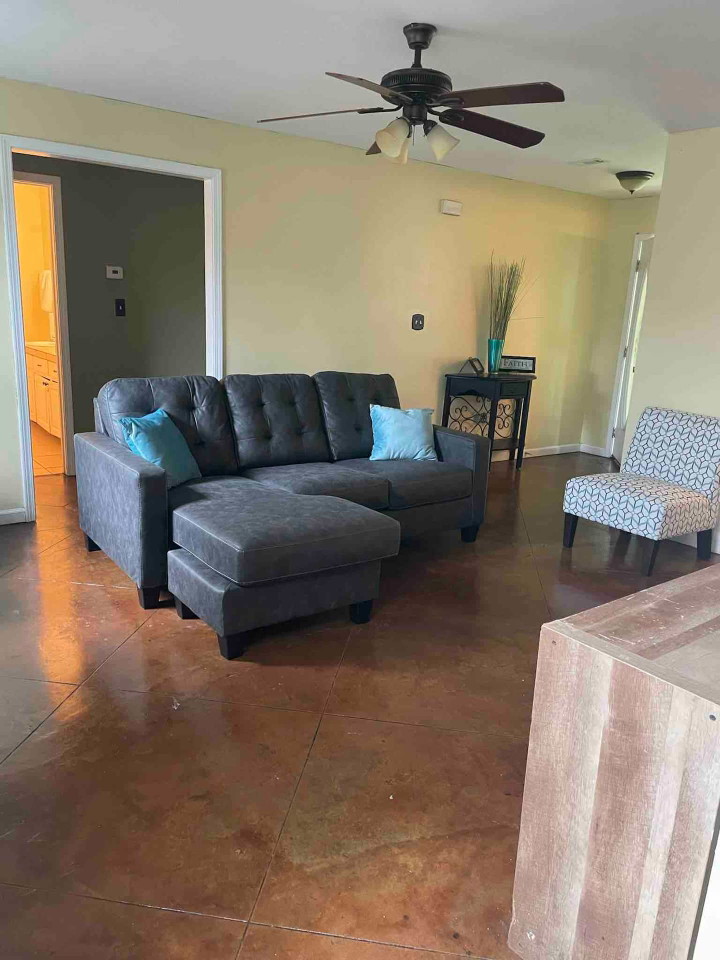 Cheerful 3 Br Home Close To Downtown Jackson - Jackson, MS
